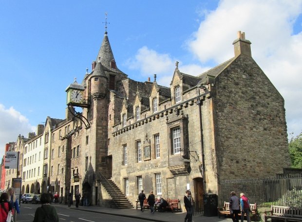 Edinburgh Uncovered: 900 Years in 90 Minutes | Data Thistle