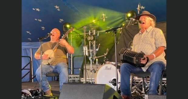 Geoff Lakeman And Rob Murch | Data Thistle