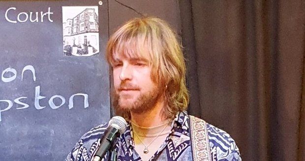 Charlie Hannah live at Rosslyn Court | Data Thistle