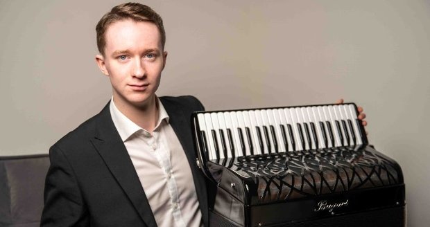 Ryan Corbett, Accordion | Data Thistle