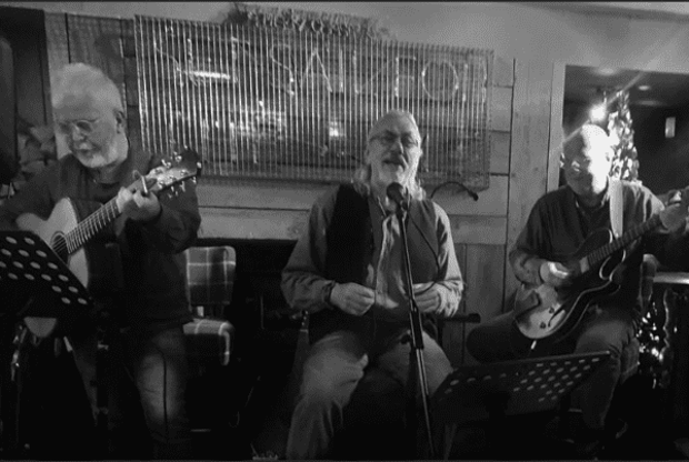 Ditchburn, Sinclair & Hall - Live | Data Thistle