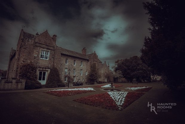 Old Gala House Ghost Hunt w/ Haunted Rooms | Data Thistle