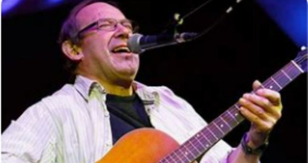 Dave Kelly (of The Blues Band) With Bob Hall & Hilary Blythe | Data Thistle