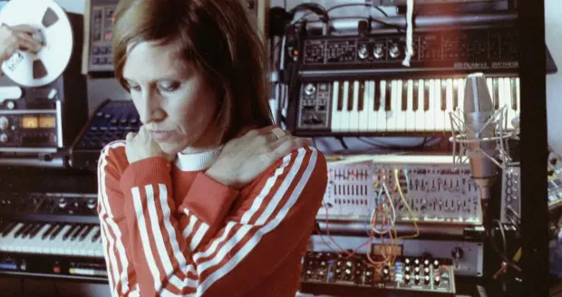 Divine Schism: Julia-sophie + Maria Uzor | Data Thistle