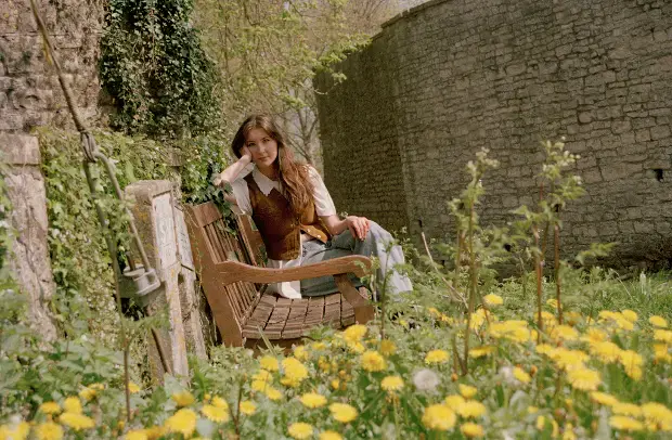 Joely June + Anna Colette + Eva Penney | Data Thistle