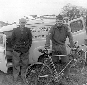 Evans Cycles Back to the 40s | Data Thistle